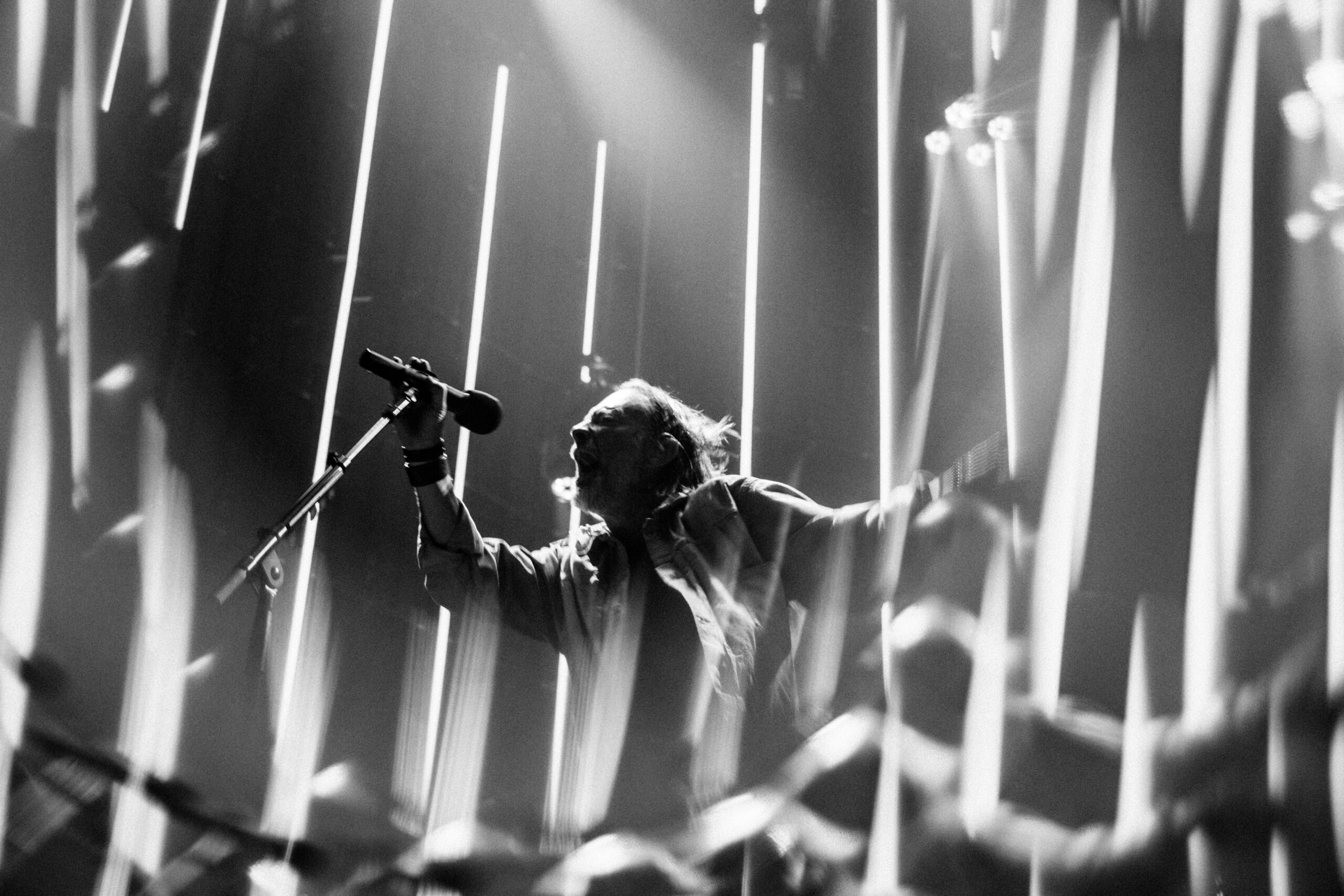 Radiohead Cuts the Cord with Sound Devices Astral Wireless Guitar ...